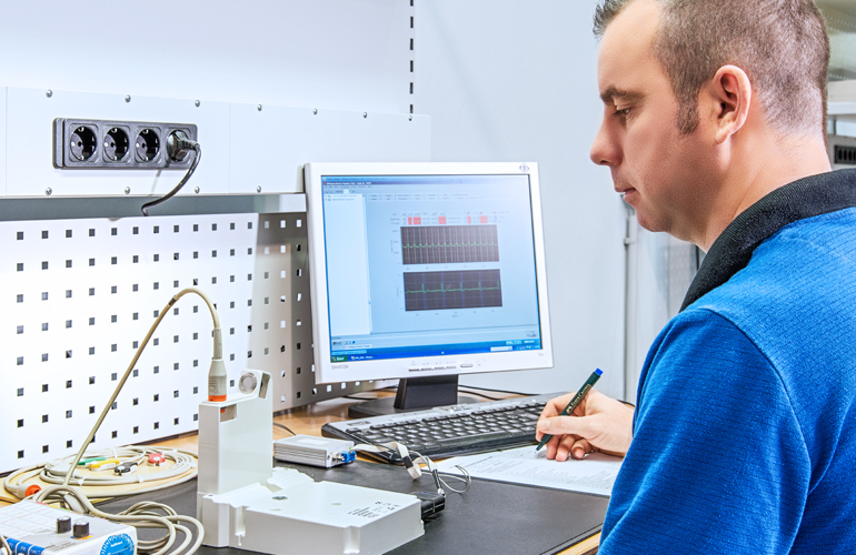 Manufacturing and testing equipment - seleon GmbH